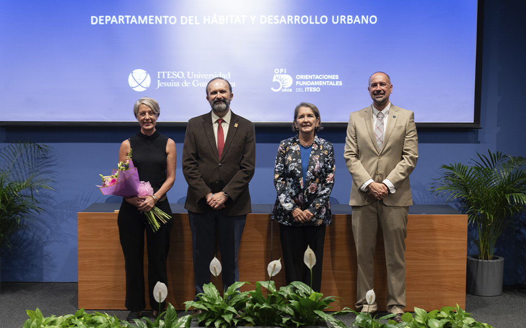 Relevo en el DHDU: Gil Ochoa González es el nuevo director - CRUCE