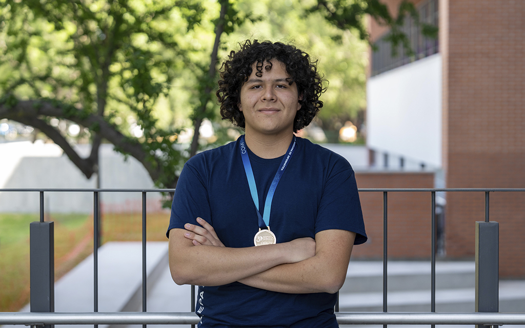 Estudiante de Prepa ITESO gana competencia nacional de informática - CRUCE